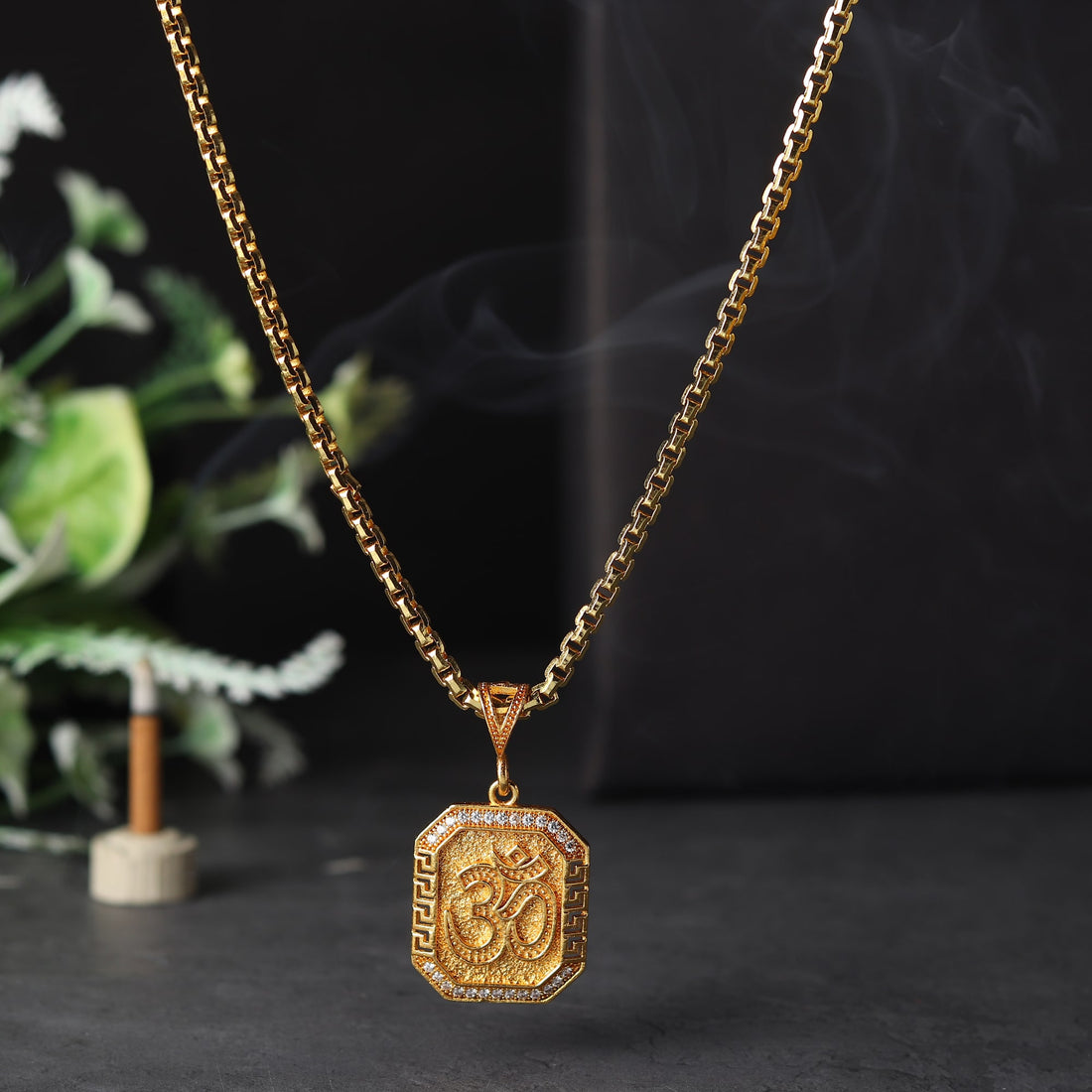 Spiritual Necklace – Divine Hindu